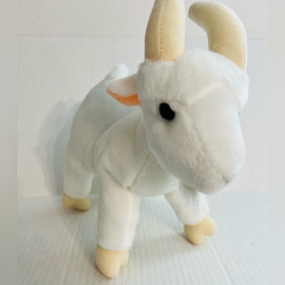Fiesta | Toys | Fiesta Wild Animals Standing White Mountain Goat Plush ...